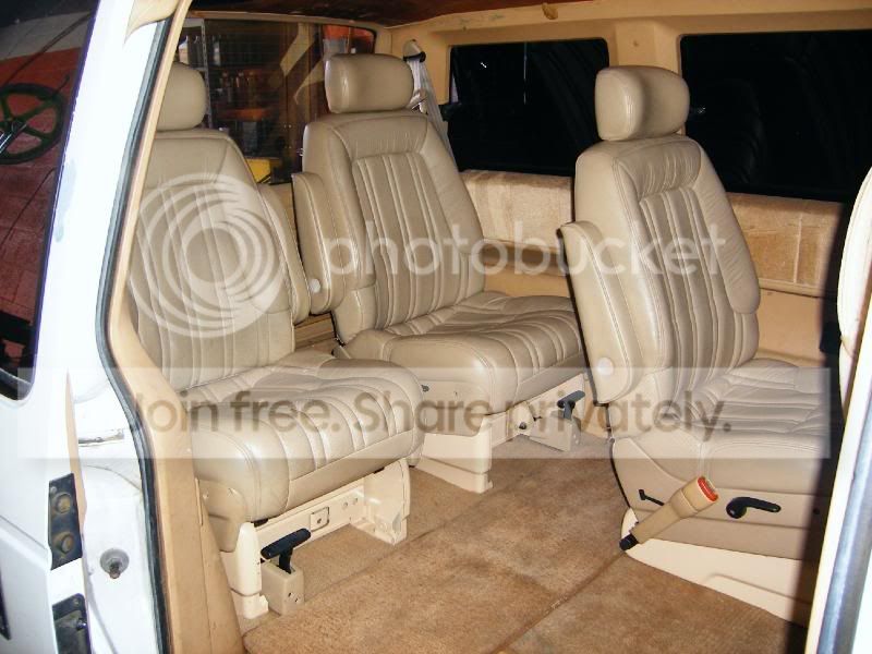 Mini van third row captain chair modification