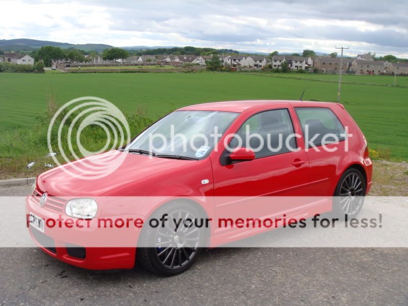 Tornado Red Mk4 R32 detail | Detailing World Forum