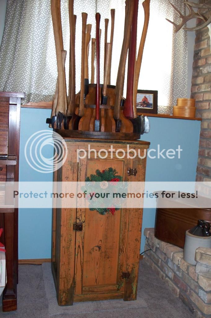 AXE BELL DISPLAY | BladeForums.com